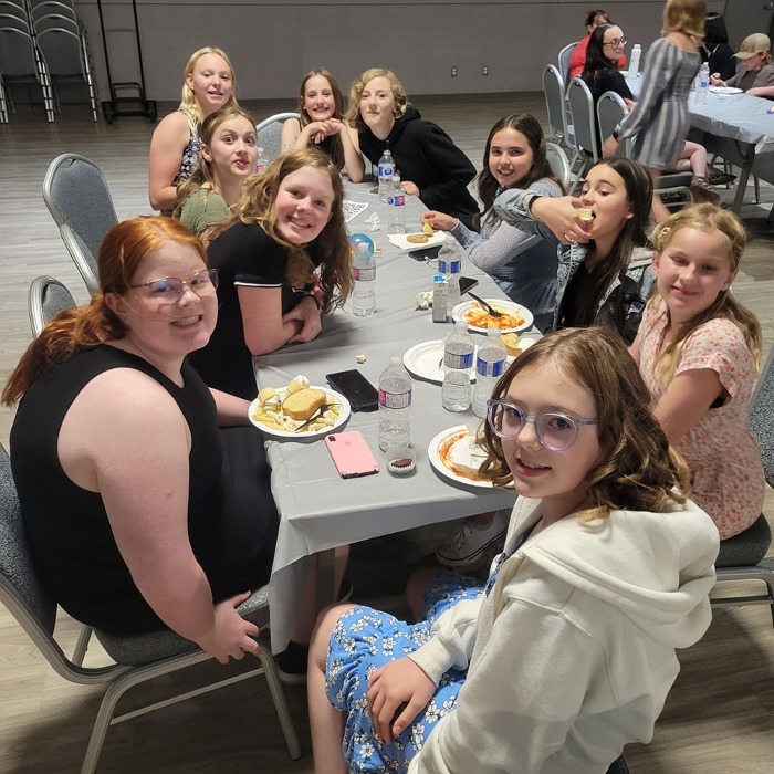 Strathmore Silver Sharks Swim Club Home