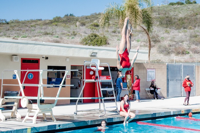 Mt. Carmel Swim & Dive Home