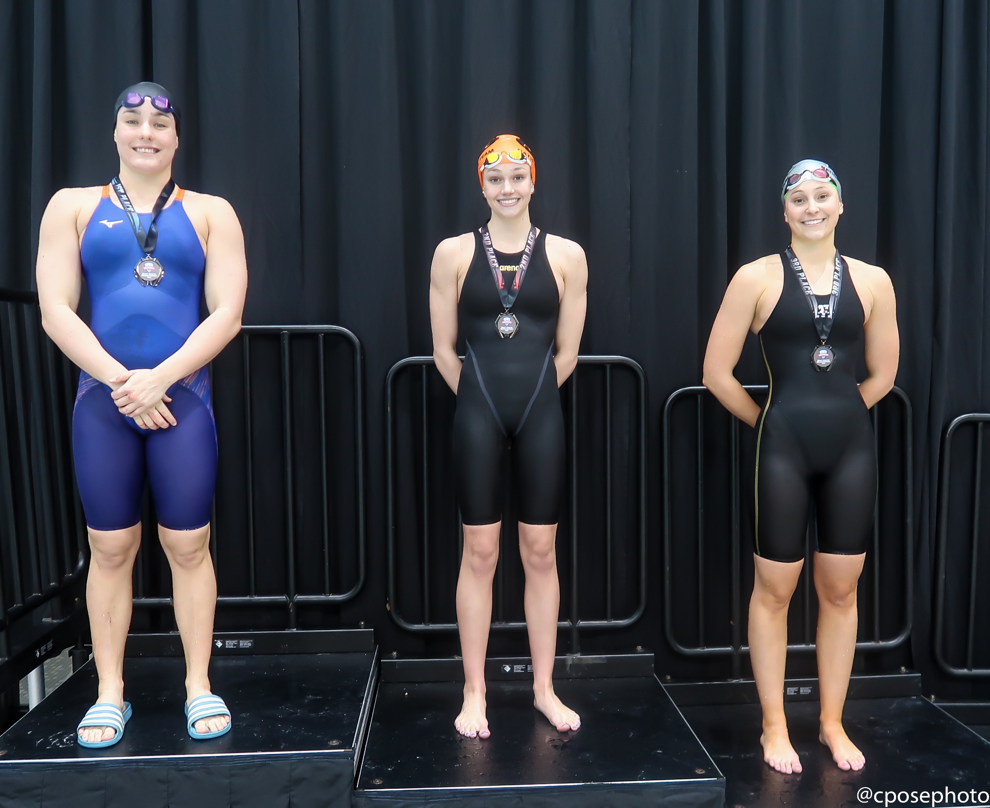 Dubuque Area Swimmin' Hurricanes Home