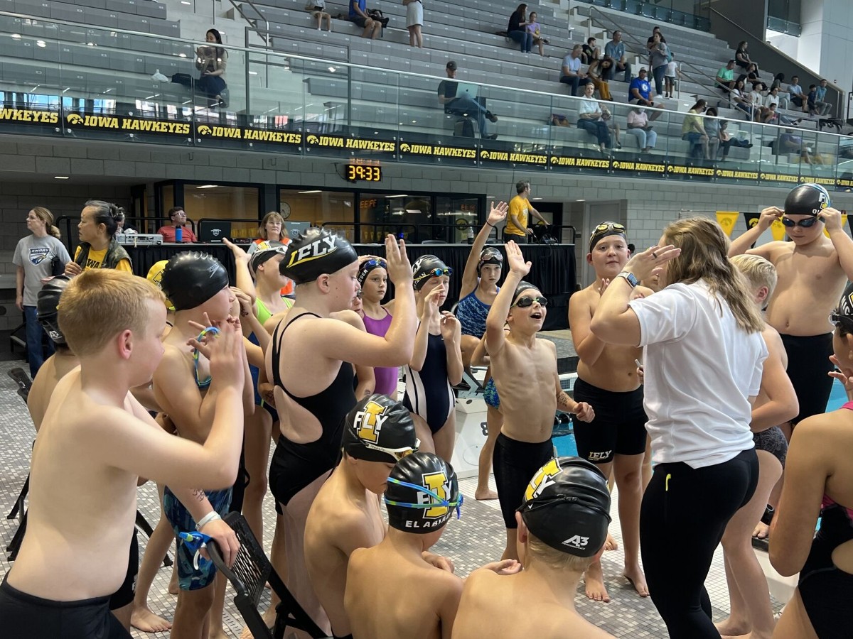 Iowa Flyers Swim Club Home