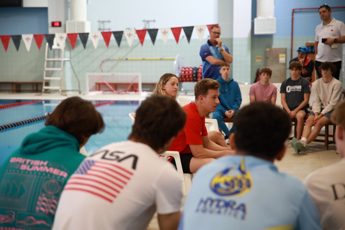 Canadian National team members visit HYDRA